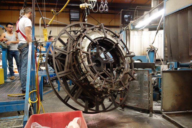 Rotational Molding Machines and the Rotomolding Process